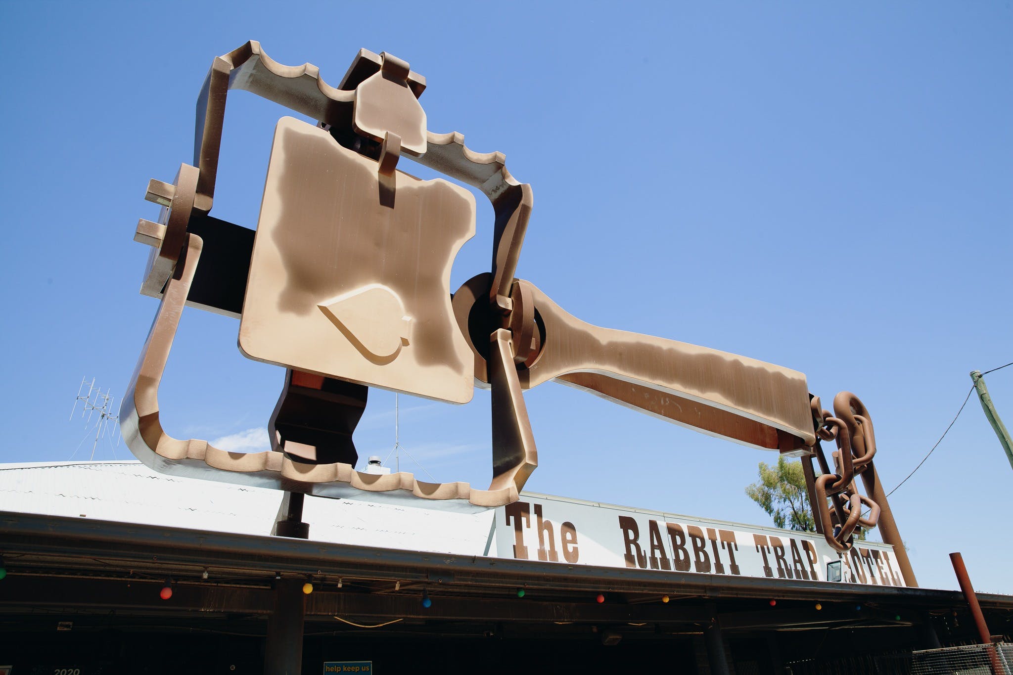 Rabbit Trap Hotel - www.visitlachlanshire.com.au