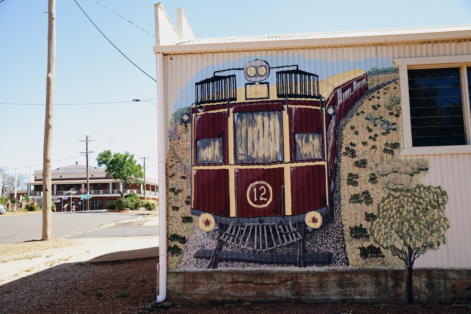 Maps & Guides - www.visitlachlanshire.com.au