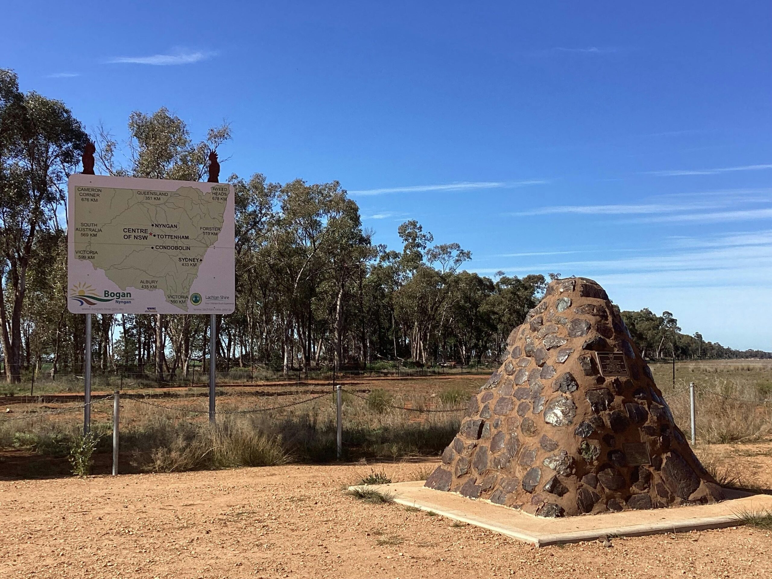 Geographical Centre of NSW - www.visitlachlanshire.com.au